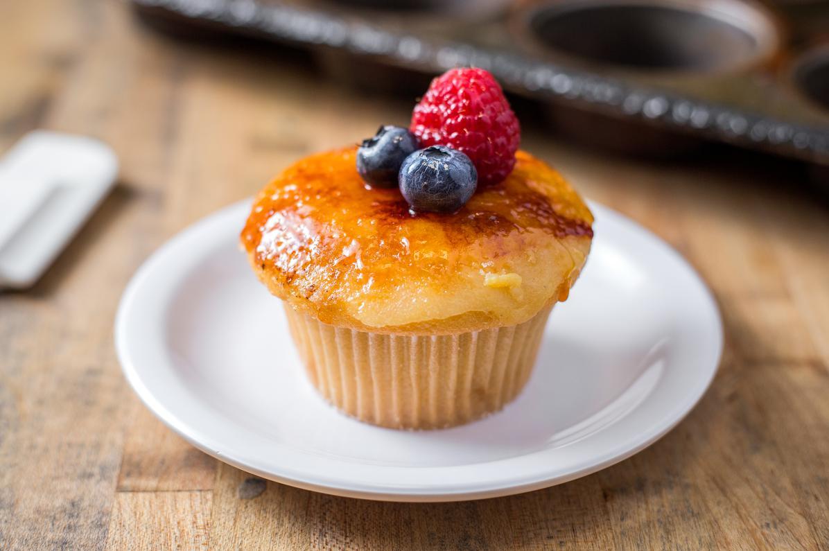 Creme Brûlée Cupcake | Molly's Cupcakes RiverEast/Streeterville